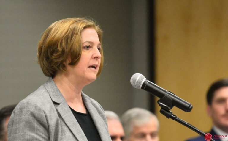 Why Kathy Banks suddenly resigned from the Texas A&M presidency?